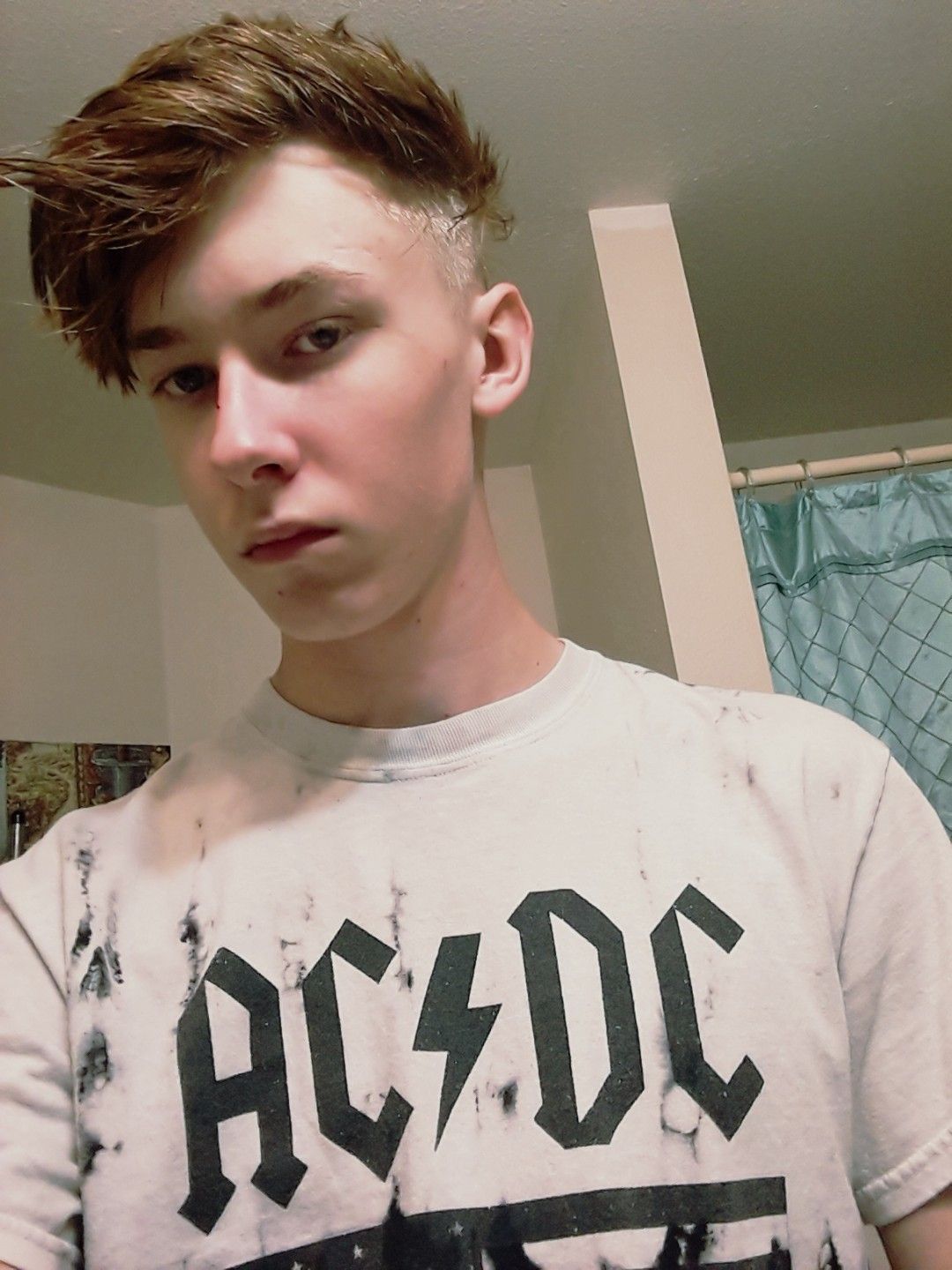 Hallie Lynn's Instagram, Twitter & Facebook on IDCrawl