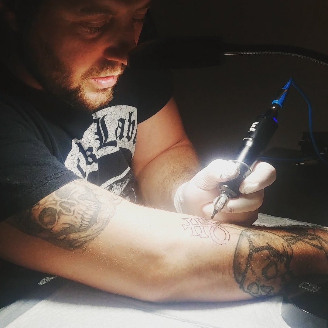 Vincent Bernier • Tattoo Artist • Book Now • Tattoodo