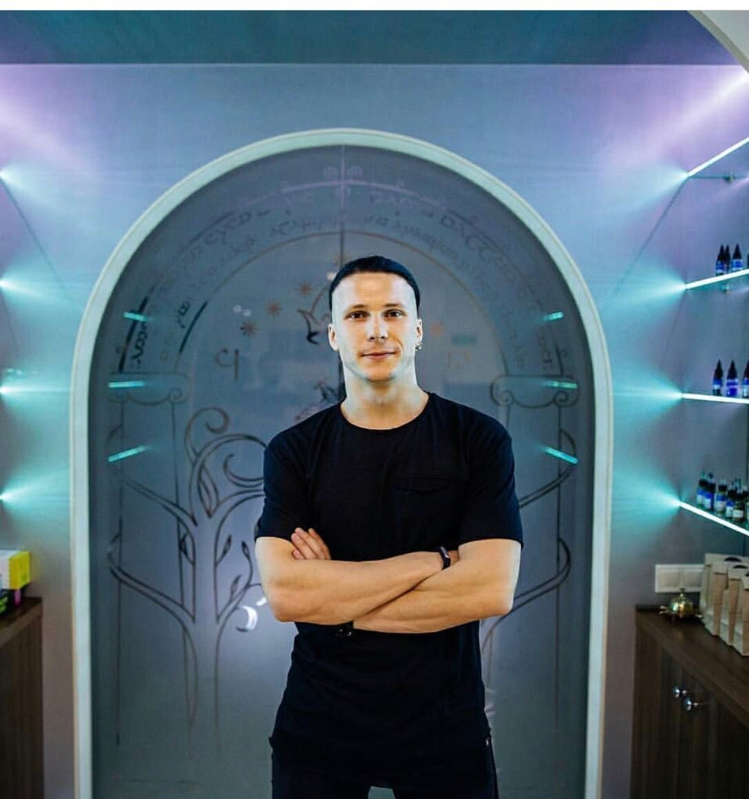 Roma Saenko • Tattoo Artist • Book Now • Tattoodo