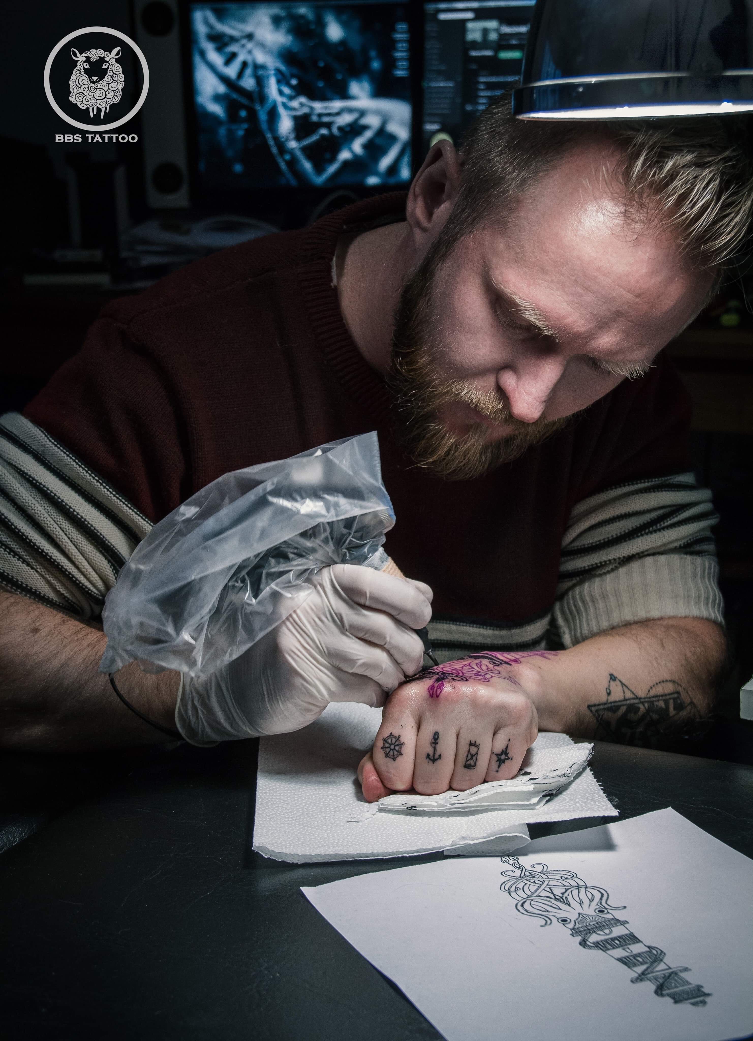 Nelson • Tattoo Artist • Tattoodo