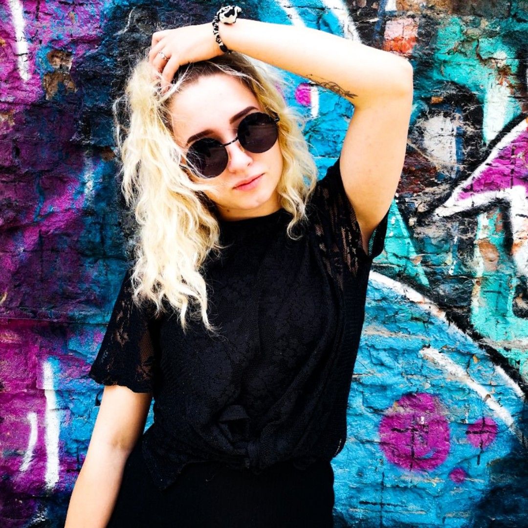 Alice Fox • Tattoo Artist • Tattoodo