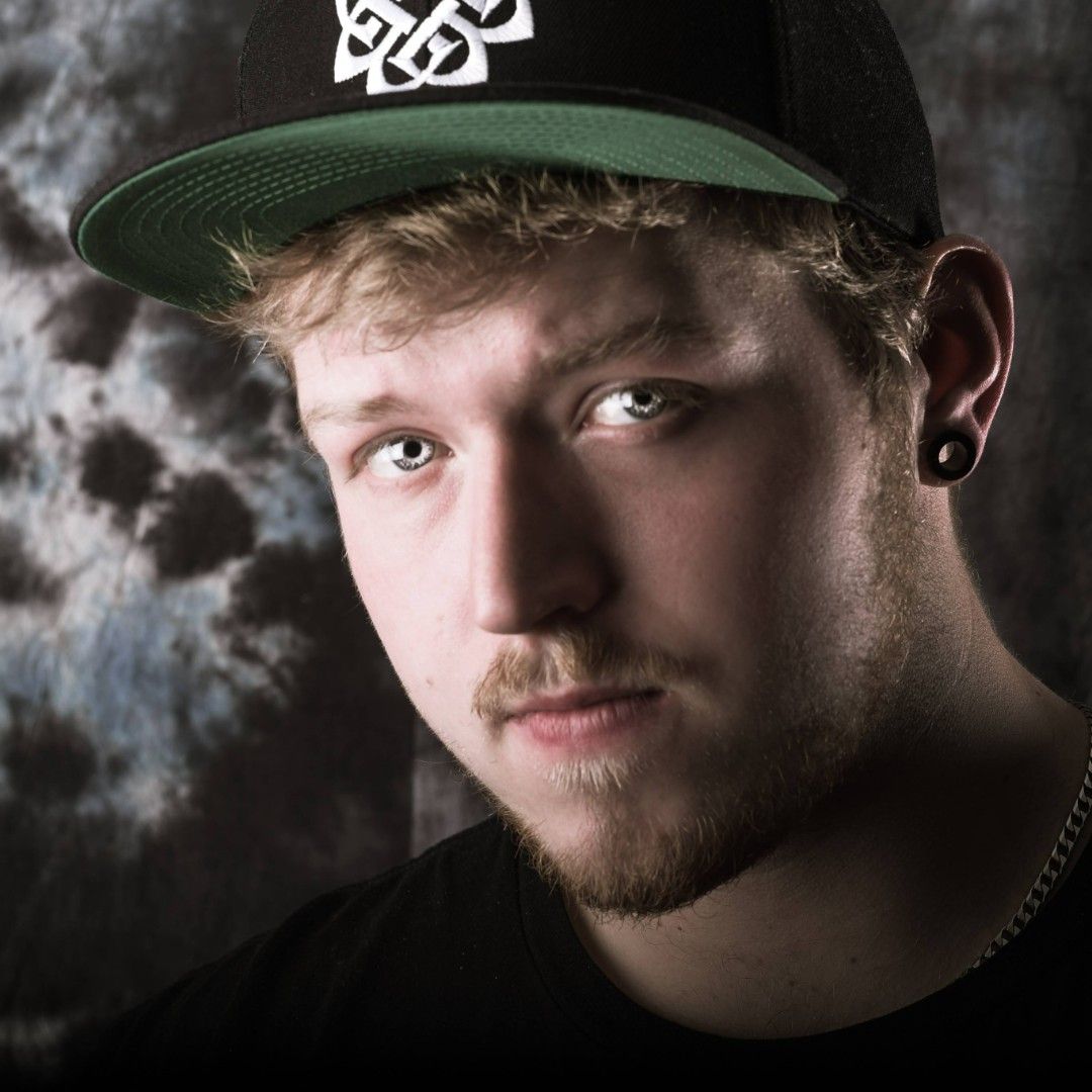 Devin Hesketh • Tattoo Artist • Tattoodo