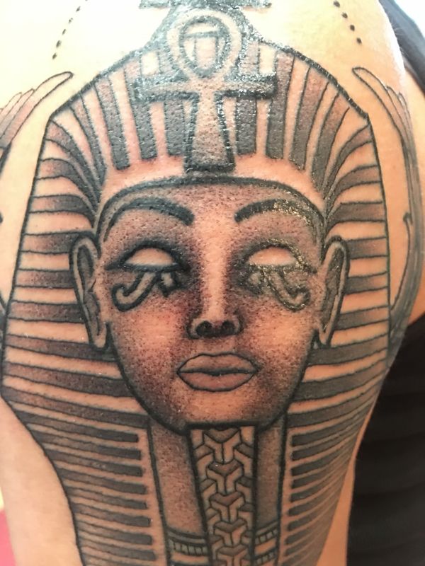 Raymond • Tattoo Artist • Tattoodo