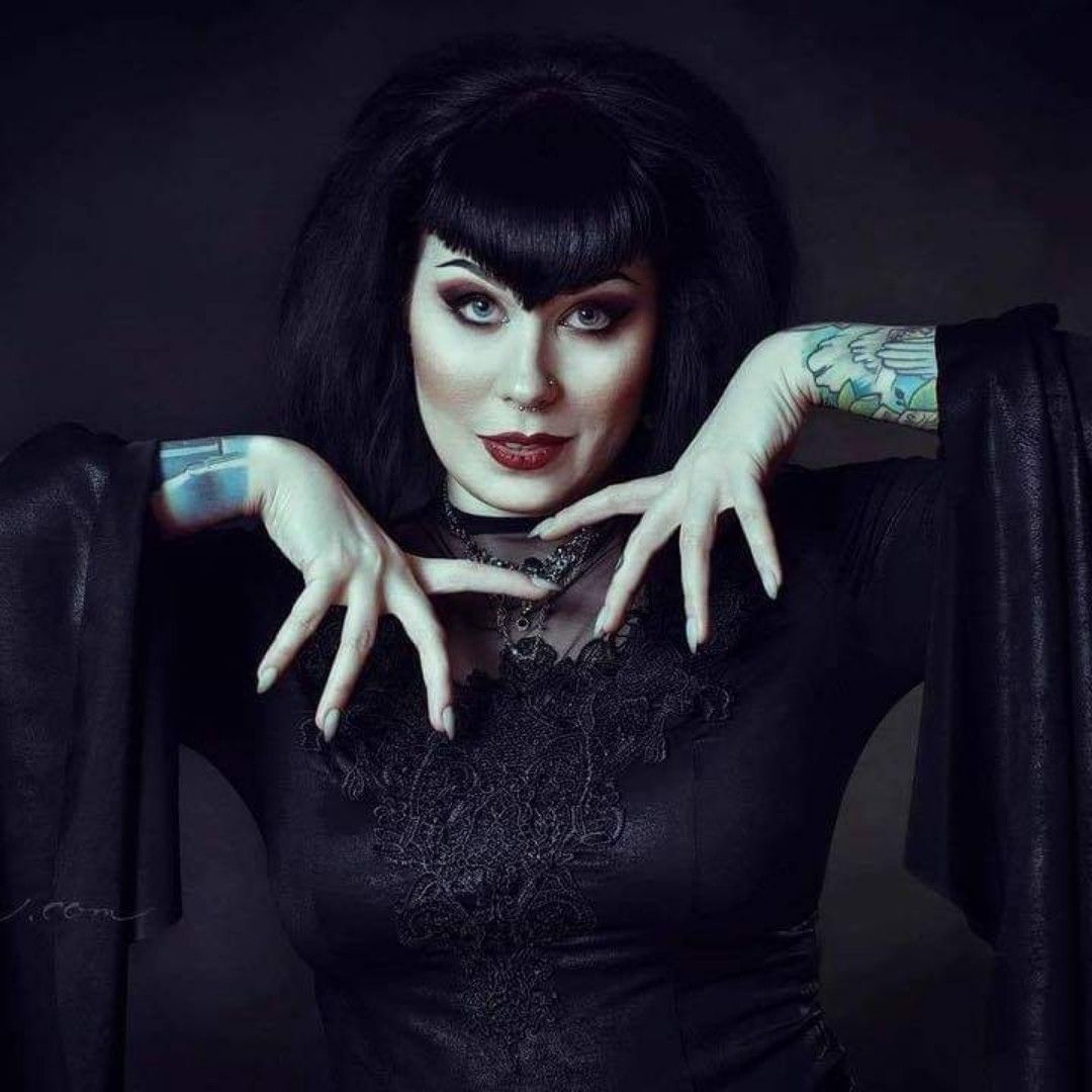 Zsofia Simon • Tattoo Artist • Tattoodo