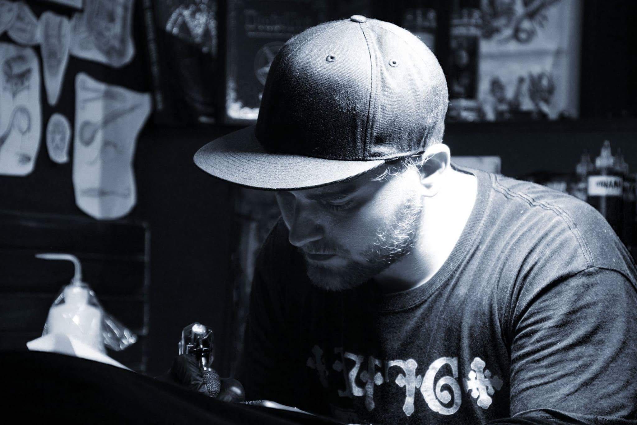 Rob Graves • Tattoo Artist • Book Now • Tattoodo