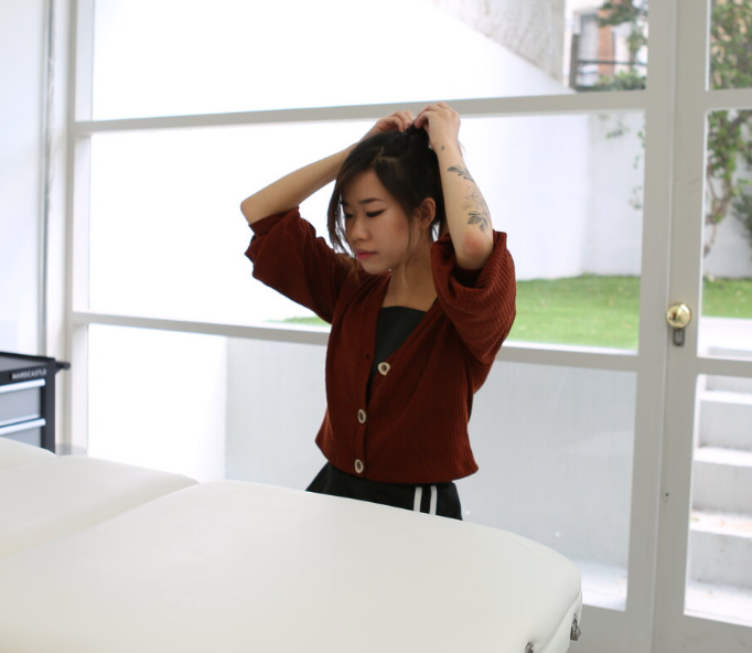 Lisa • Tattoo Artist • Book Now • Tattoodo