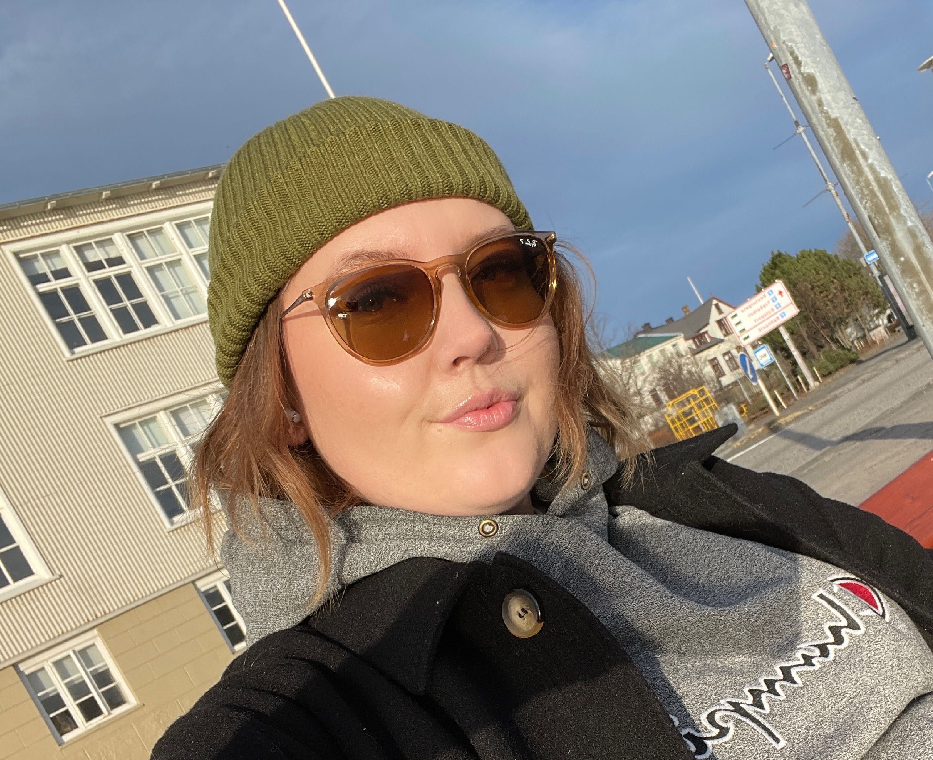 Sarah Lindquist's Instagram, Twitter & Facebook on IDCrawl